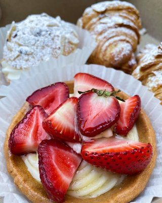 BARON PATISSERIE - Updated September 2025 - 105 Photos & 175 Reviews ...