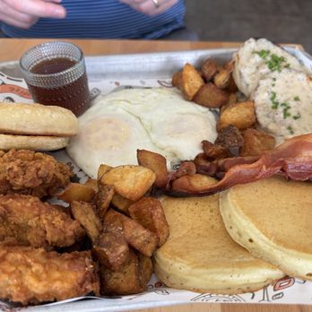 LOAFY LARK - Updated December 2025 - 49 Photos & 32 Reviews - 3103 ...