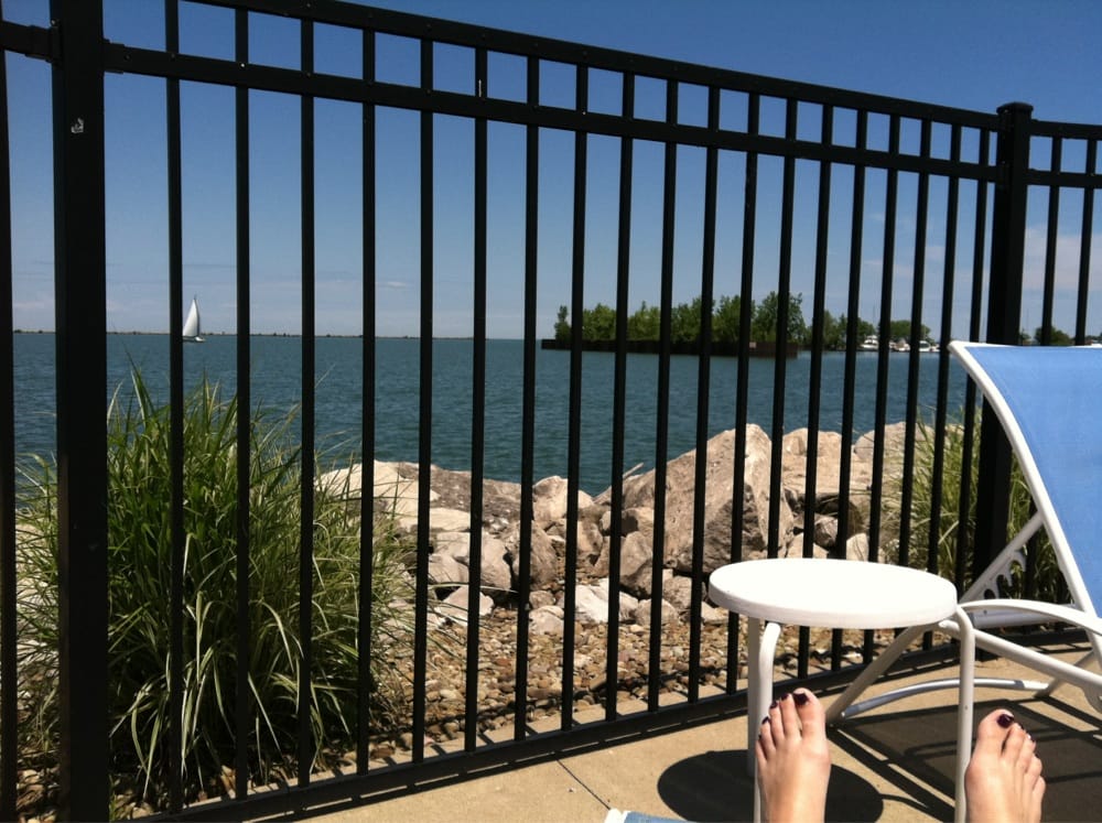 QUAY 55 - Updated October 2025 - 11 Photos - 5455 N Marginal Rd ...