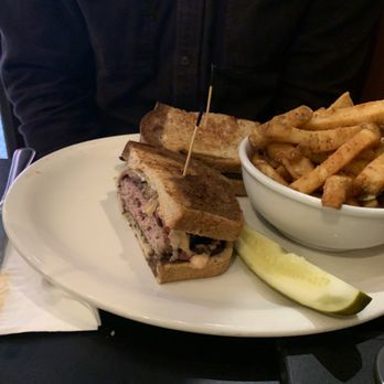 PERLY’S - Updated April 2025 - 2284 Photos & 1588 Reviews - 111 E Grace ...