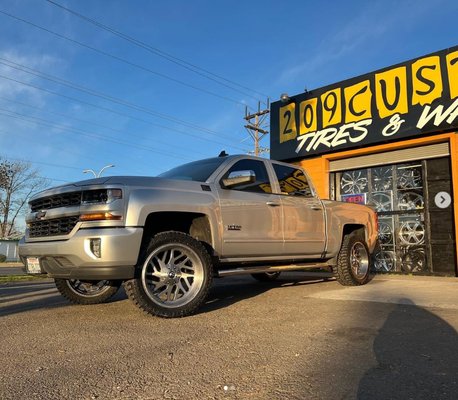 209 CUSTOMS TIRES & WHEELS - Updated July 2024 - 203 Photos & 39 ...