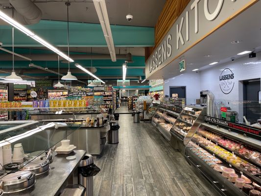 LASSENS NATURAL FOODS & VITAMINS - Updated November 2025 - 319 Photos ...