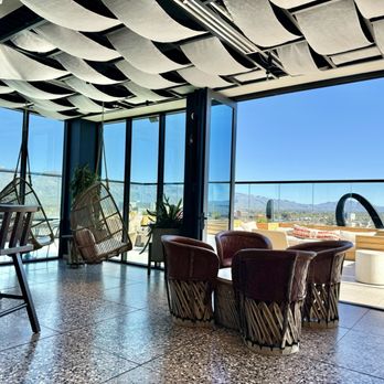 THE MOONSTONE - Updated July 2025 - 165 Photos & 100 Reviews - 930 E ...