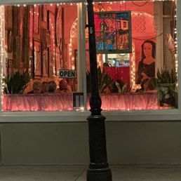 MAMA LISA RESTAURANT - Updated July 2025 - 236 Photos & 513 Reviews ...