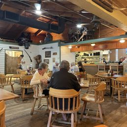 HAMBURGER FACTORY FAMILY RESTAURANT - Updated January 2026 - 782 Photos ...