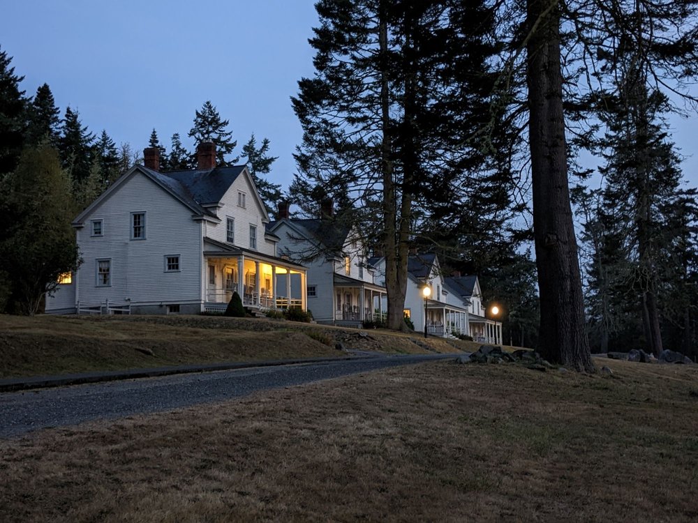 FORT CASEY INN - Updated August 2025 - 57 Photos & 16 Reviews - 1124 S ...