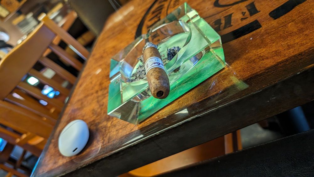 BOBALU CIGAR COMPANY - Updated October 2025 - 70 Photos & 45 Reviews ...