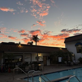 ALMADEN VALLEY ATHLETIC CLUB - Updated December 2025 - 80 Photos & 262 ...