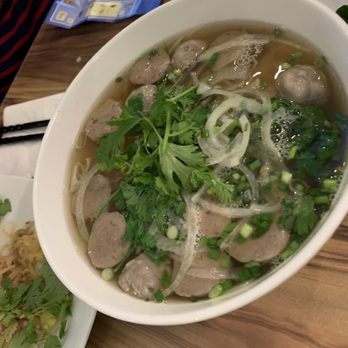 PHO BOM - Updated October 2025 - 150 Photos & 42 Reviews - 71 avenue de ...