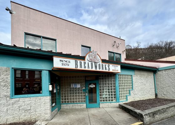 BREADWORKS - Updated January 2026 - 83 Photos & 59 Reviews - 2110 ...