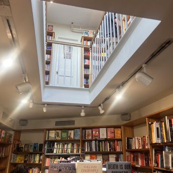 BRIDGE STREET BOOKS - Updated January 2026 - 33 Photos & 80 Reviews ...