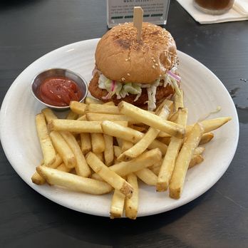 RAD RADISH - Updated June 2024 - 382 Photos & 251 Reviews - 301 Hayes ...