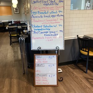 AKRON FAMILY RESTAURANT - 33 Photos & 50 Reviews - American ...