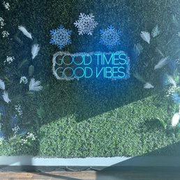 HIGH 5 AUSTIN - Updated June 2025 - 102 Photos & 133 Reviews - 2700 W ...