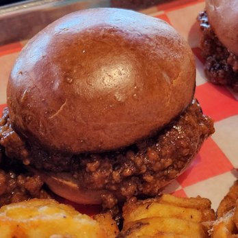 THE RED BARN RESTAURANT AND BREWERY - Updated May 2024 - 136 Photos ...