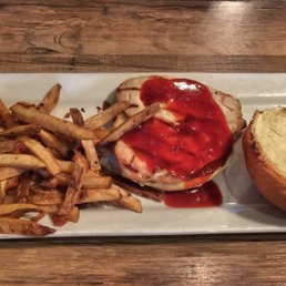 THE RED YETI - Updated December 2025 - 748 Photos & 606 Reviews - 256 ...