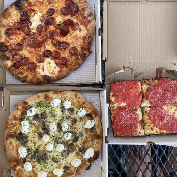 BLUE SQUARE PIZZA - Updated December 2024 - 69 Photos & 120 Reviews ...