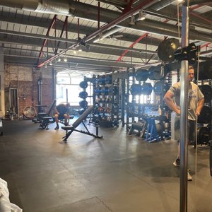 SUMMIT STRONG - 11 Photos & 43 Reviews - Gyms - 800 Lincoln St, Denver ...