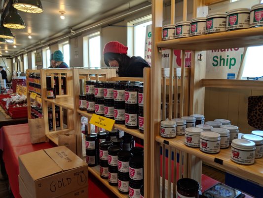 JOHNSON BERRY FARM JAM STAND - Updated December 2025 - 1903 Pike Pl ...