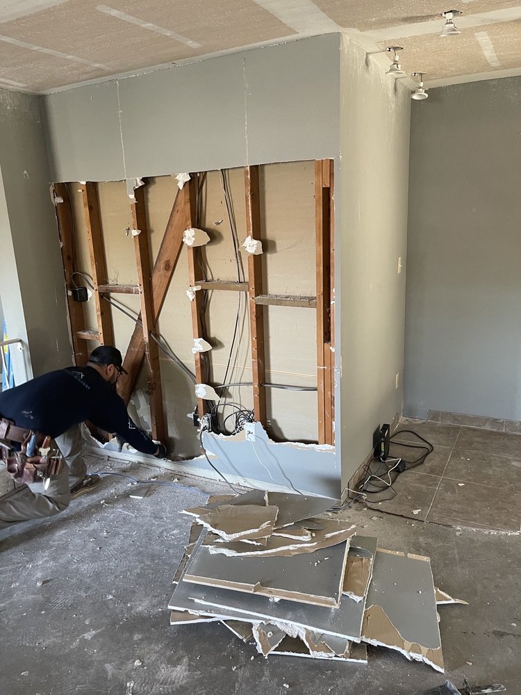 STRAIGHT EDGE BUILDERS - 11 Photos - 301 9th St, Redlands, California - Flooring - Phone Number ...