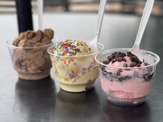 HUCKLEBERRY’S - Updated July 2025 - 76 Photos & 31 Reviews - 212 ...