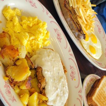 HENRI’S CAFE - Updated June 2025 - 216 Photos & 217 Reviews - 1060 S ...