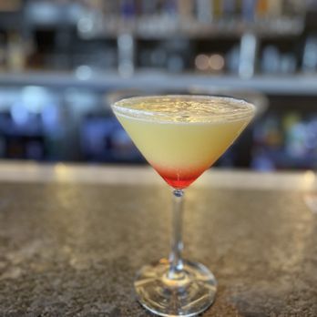 SHAKERS BAR & GRILL - Updated August 2025 - 304 Photos & 221 Reviews ...