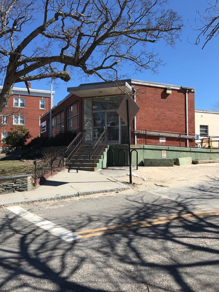 US POST OFFICE - Updated December 2024 - 169 Broadway, Newport, Rhode ...