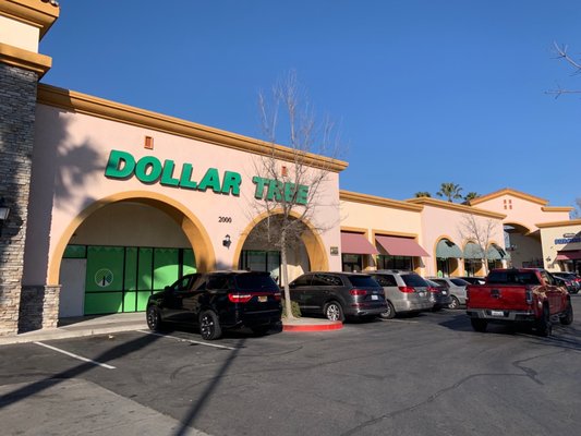 DOLLAR TREE - Updated December 2025 - 50 Photos & 35 Reviews - 2000 ...