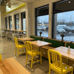 THE FRESH MARKET - Updated July 2025 - 82 Photos & 155 Reviews - 5415 N ...