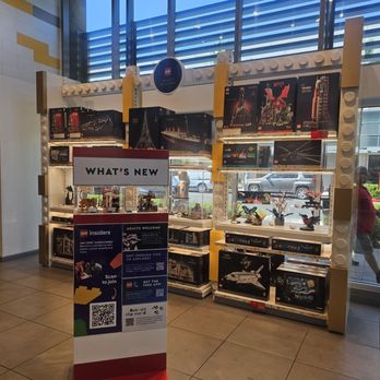 LEGO STORE DOWNTOWN SUMMERLIN - Updated September 2025 - 57 Photos & 21 ...