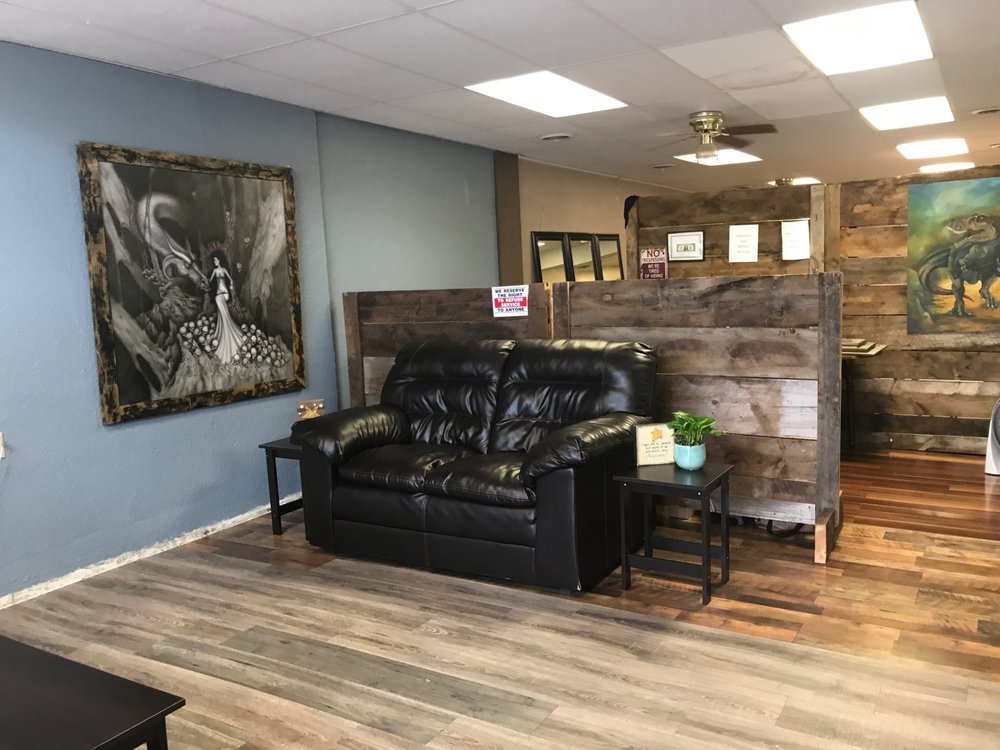 BODY COUNT TATTOO - Updated October 2025 - 14 Photos - 104 N Chicago St ...