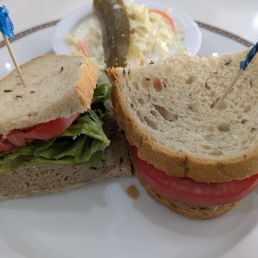 POPPIES RESTAURANT & DELI - Updated July 2025 - 372 Photos & 426 ...