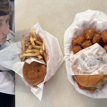 DUBL-R OLD FASHIONED HAMBURGERS - Updated September 2025 - 127 Photos ...