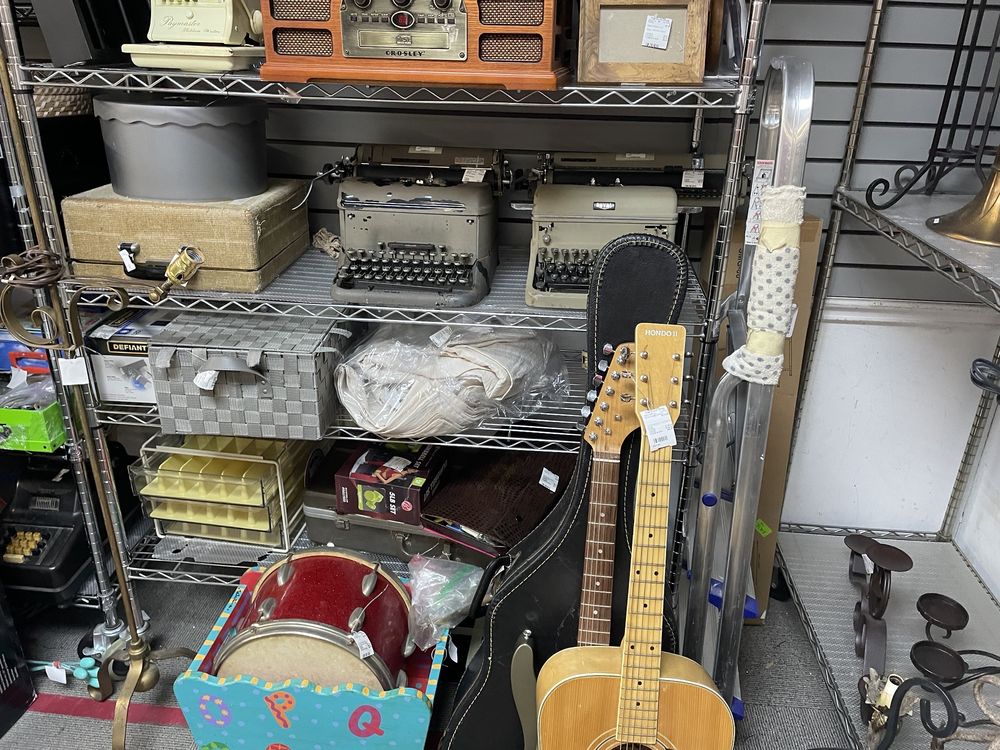 THE GUILD SHOP - Updated October 2024 - 109 Photos & 140 Reviews - 2009 ...