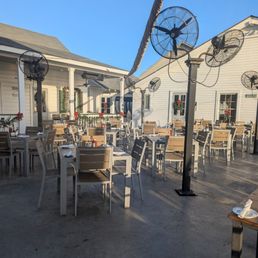 PAT’S REST AWHILE - Updated June 2025 - 110 Photos & 96 Reviews - 2129 ...