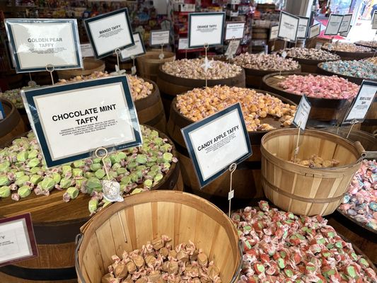 CANDY BARON - Updated December 2025 - 314 Photos & 151 Reviews - 2 ...