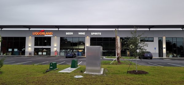 LIQUORLAND WAREHOUSE - Updated August 2025 - 76 Photos - 100 Zoya Ln ...