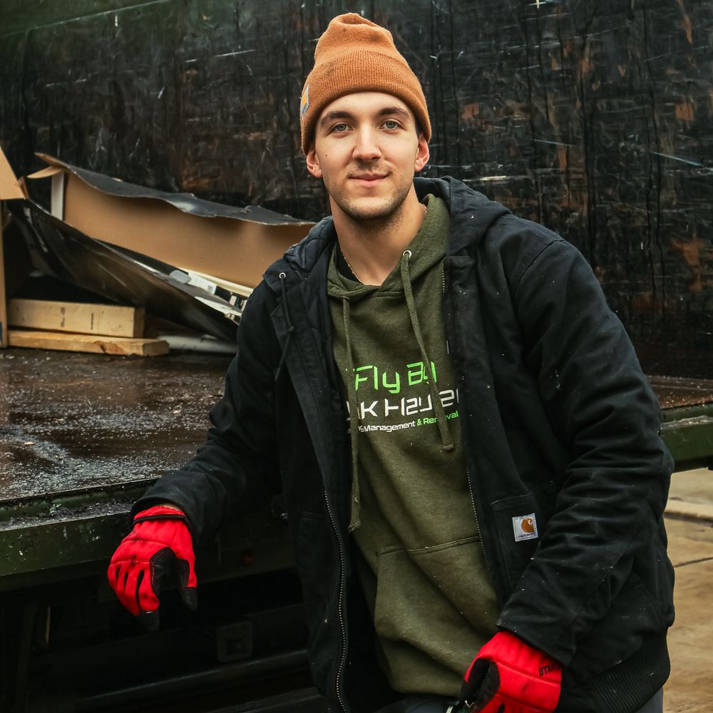 FLY BY JUNK HAULERS - Updated August 2025 - 17 Photos - 4323 Pearl Rd ...