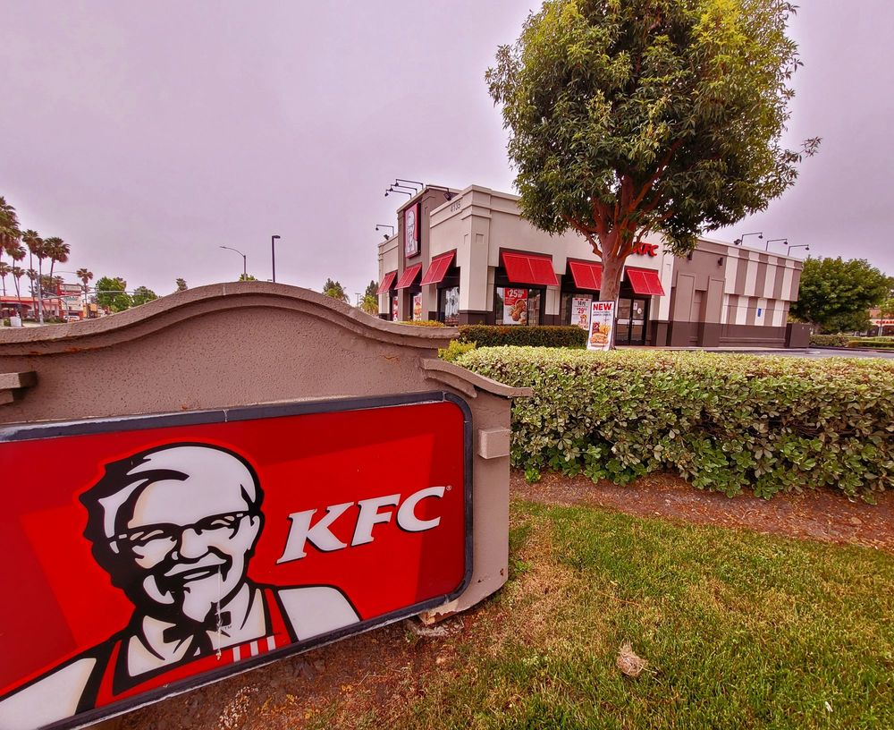 KFC - Updated July 2025 - 28 Photos & 122 Reviews - 4135 Chino Hills ...