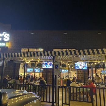 TONY C’S PIZZA & BEER GARDEN - KYLE - Updated January 2026 - 100 Photos ...