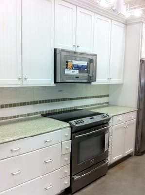 LOWE’S HOME IMPROVEMENT - Updated October 2025 - 10 Photos - 26 Reviews ...