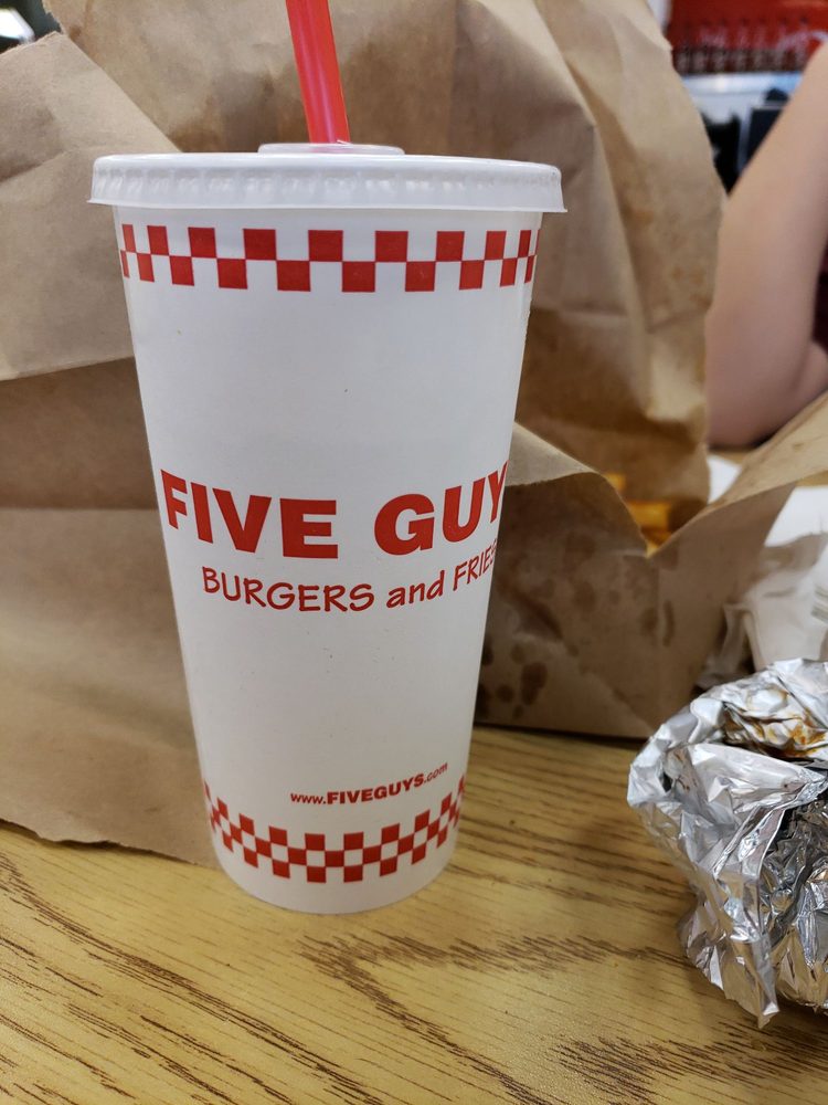 FIVE GUYS - 28 Photos & 41 Reviews - Burgers - 573 Grand Army Hwy ...