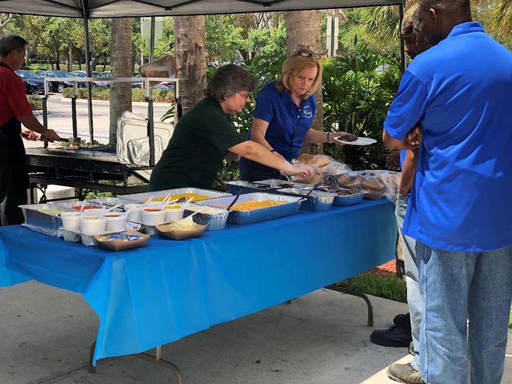 CHAR-HUT CATERING - Updated August 2025 - 12 Photos - 4395 SW 60th Ave ...