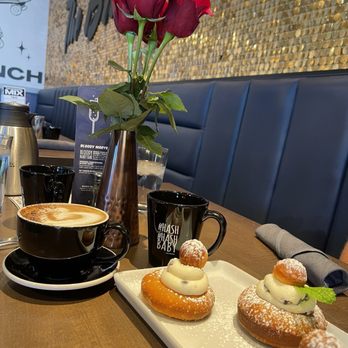 HASH KITCHEN - Updated June 2024 - 440 Photos & 194 Reviews - 264 East ...