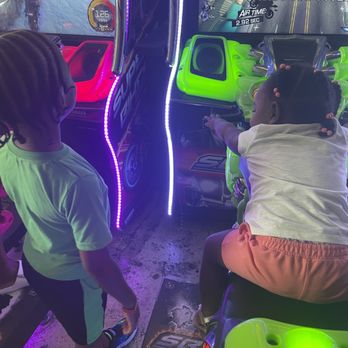 CIDERCADE HOUSTON - Updated July 2024 - 659 Photos & 425 Reviews - 2320 ...