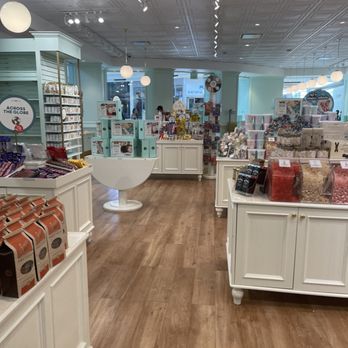 LOLLI AND POPS - Updated February 2025 - 261 Photos & 113 Reviews ...