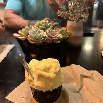 ESCOGELATO - Updated November 2024 - 918 Photos & 978 Reviews - 122 S ...