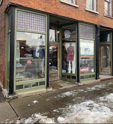 KALAMAZOO PICKERS - Updated December 2025 - 119 W Kalamazoo Ave ...