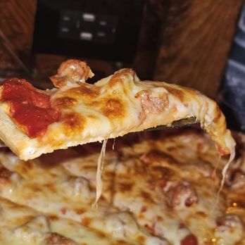 VILLAGE INN PIZZERIA SPORTS BAR & GRILL - Updated January 2026 - 289 ...